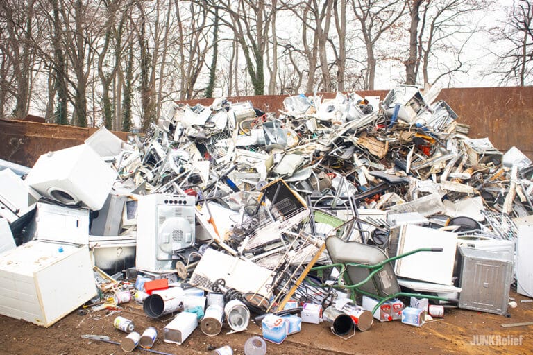 How to Bring Junk to The Chicago Landfills and Dump Sites